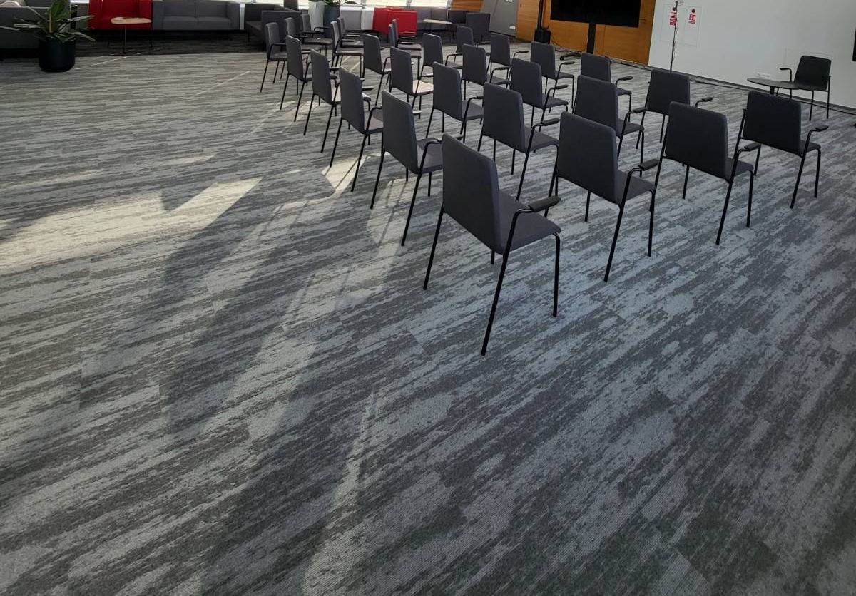 PVC ir kiliminės dangos klojimas | Daviska