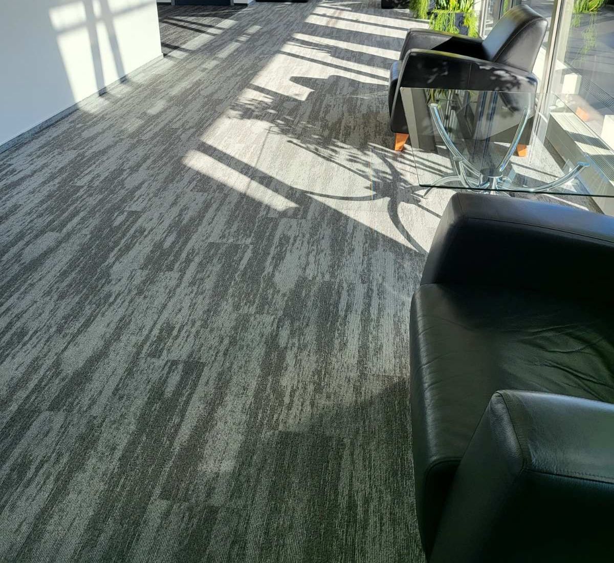 PVC ir kiliminės dangos klojimas | Daviska